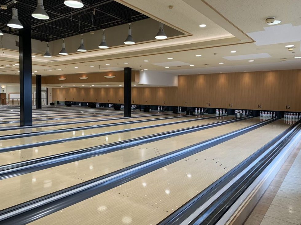 First-Ever String Pinsetter Installation in Japan! By Funk Bowling!