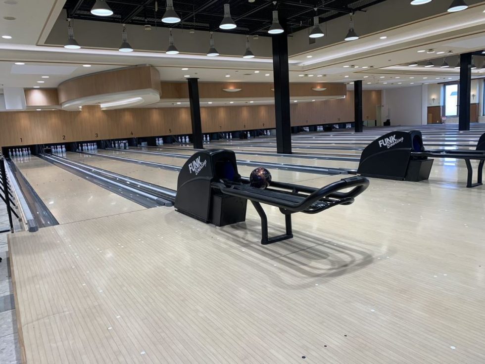 First-Ever String Pinsetter Installation in Japan! By Funk Bowling!